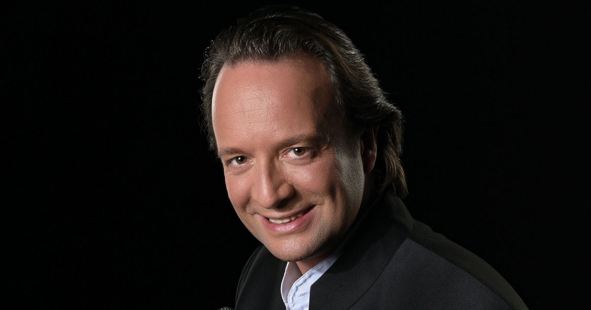 William Janz Zingt Julio Iglesias — William Janz en Micky Fisser Band ...